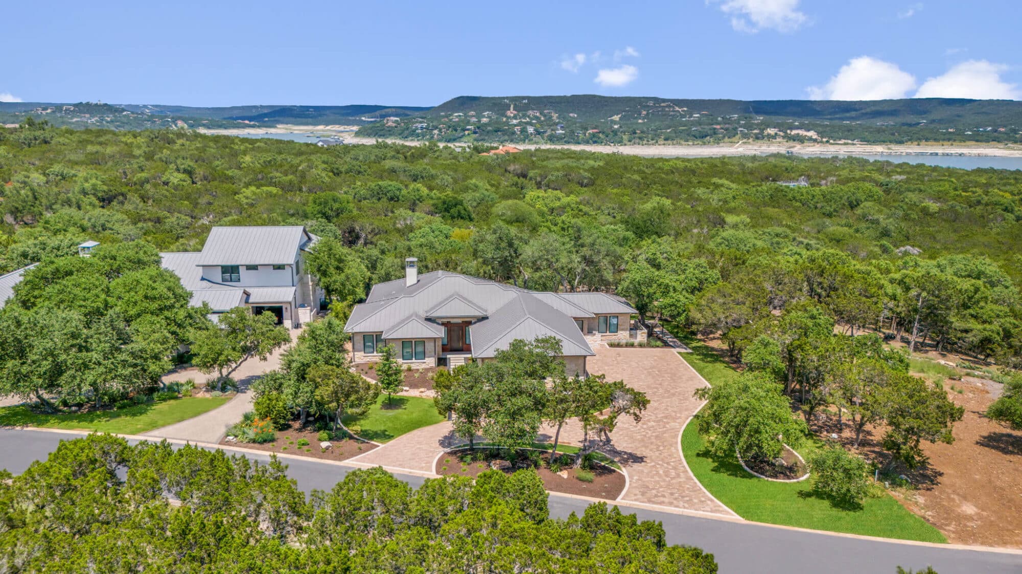 Lake Travis Garden Terrace - Structure Landscapes