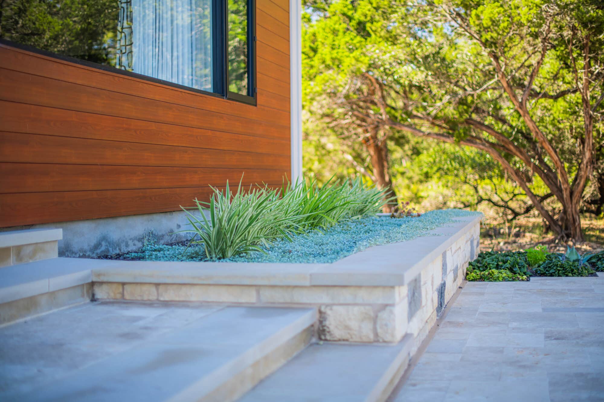 Lago Cove Pool House - Structure Landscapes